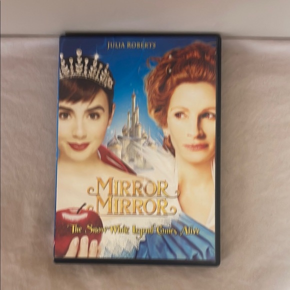 Media | Mirror Mirror Dvd Home Theater Movie Julia Roberts Snow White ...